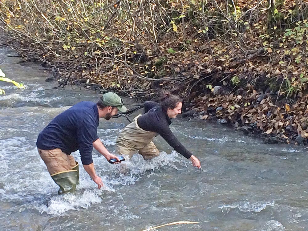 Alaska Sea Grant: 2-measure-stream-temperature