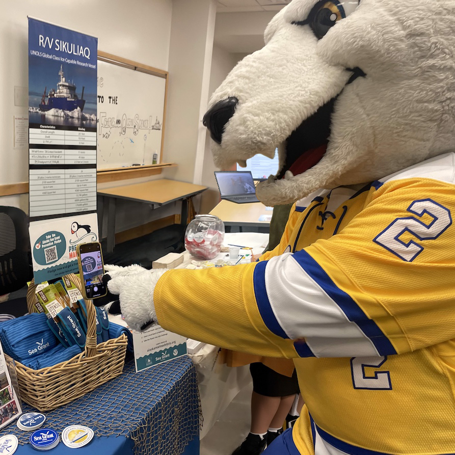 Alaska Sea Grant: AROH_2024_DMontano_5497