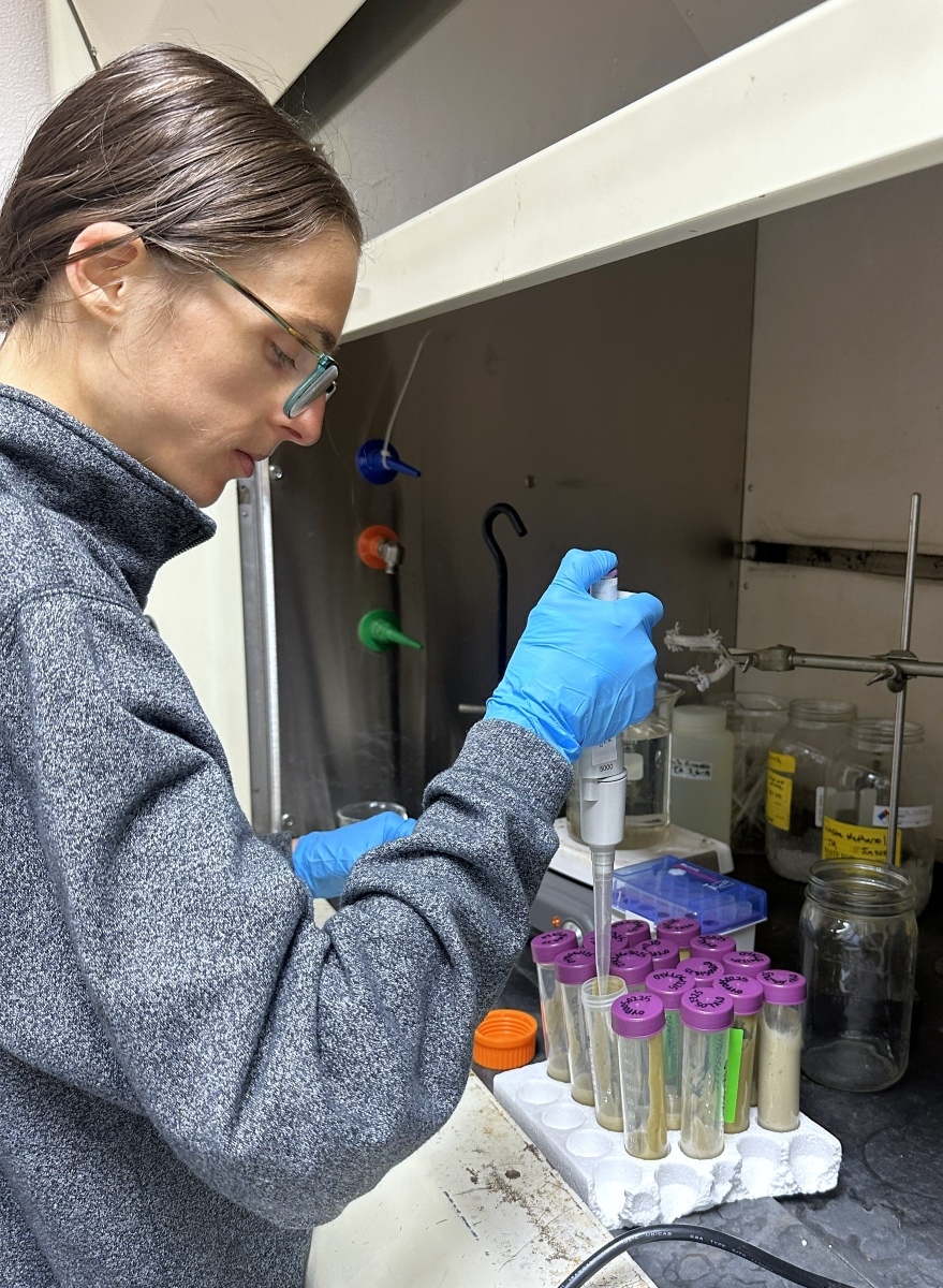 Alaska Sea Grant: 4 White_2025_Matweyou_9669